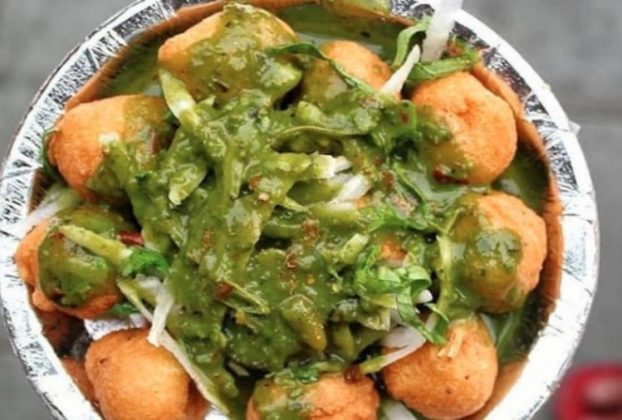 Best Street Food in Delhi Guide-25 Must Try Street Food Items in Delhi