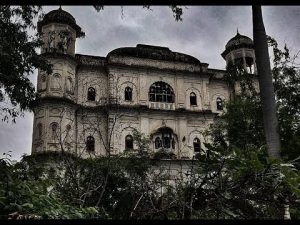 10 Haunted Places In Lucknow & The Horrifying Stories Behind Them ...